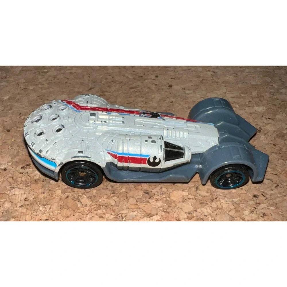 Hot Wheels | Toys | Hot Wheels Millennium Falcon Star Wars Character ...